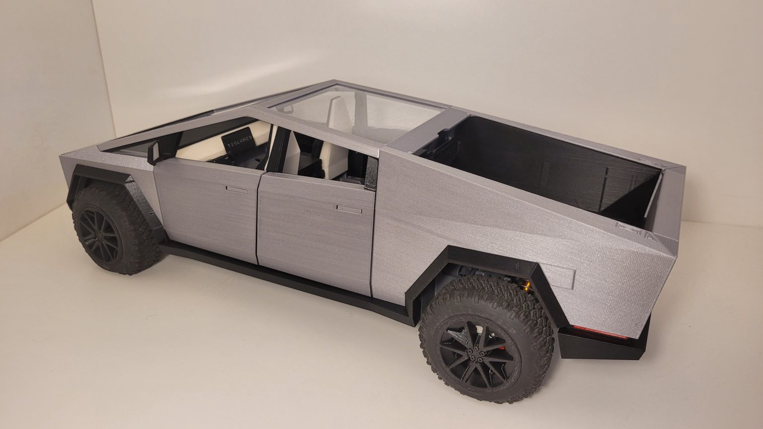 Tesla Cybertruck RC - TeslaRCs - Tesla Cybertruck RC cars