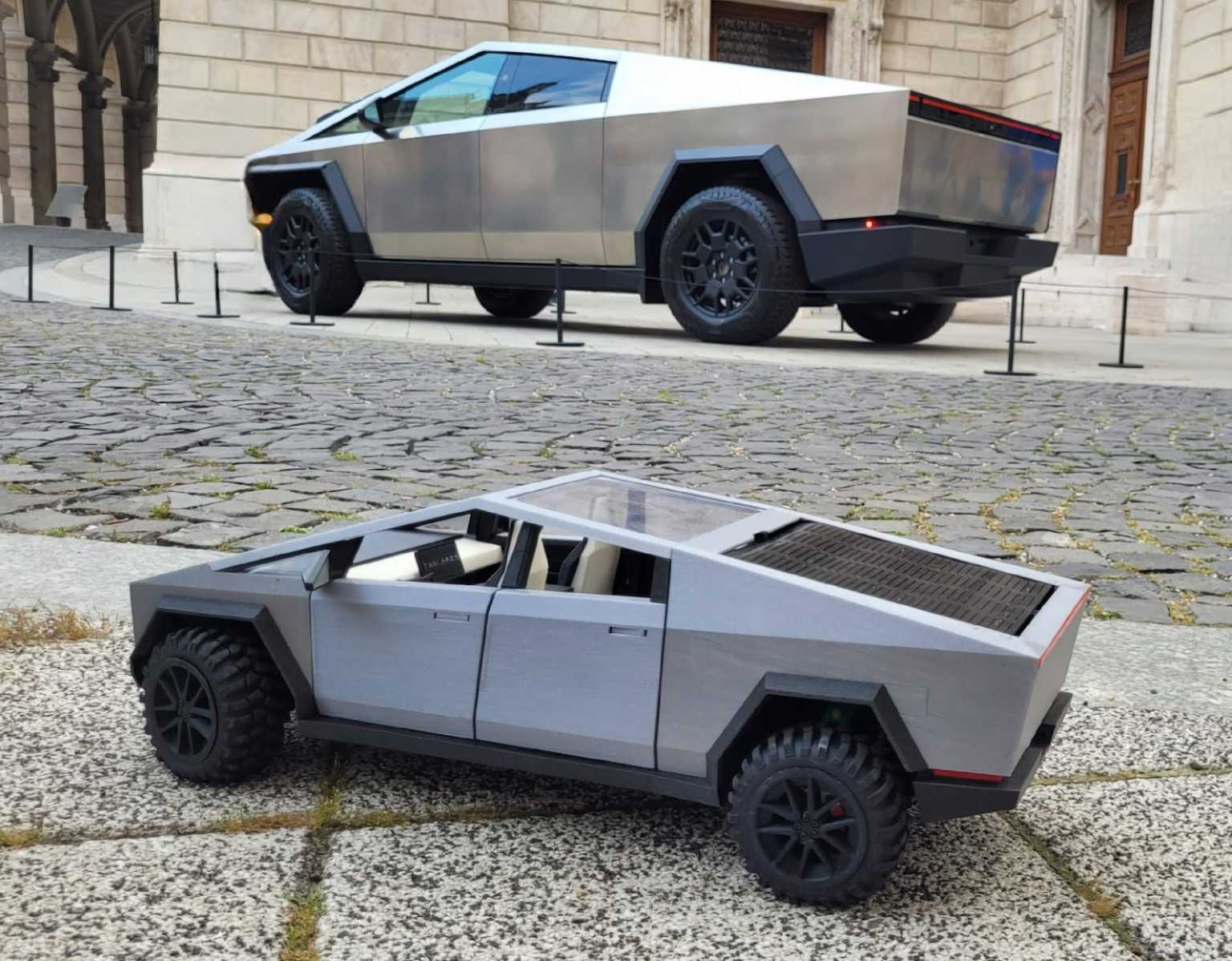Tesla Cybertruck RC - TeslaRCs - Tesla Cybertruck RC cars
